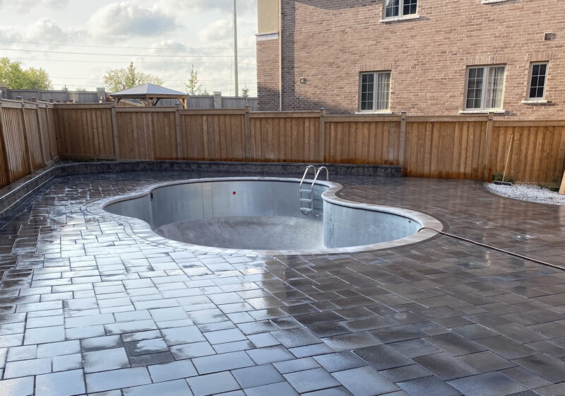 Pools & Spas - New Way Interlocking