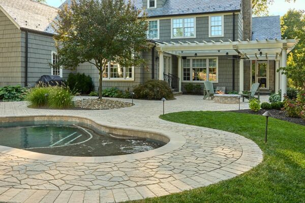 Pools & Spas - New Way Interlocking